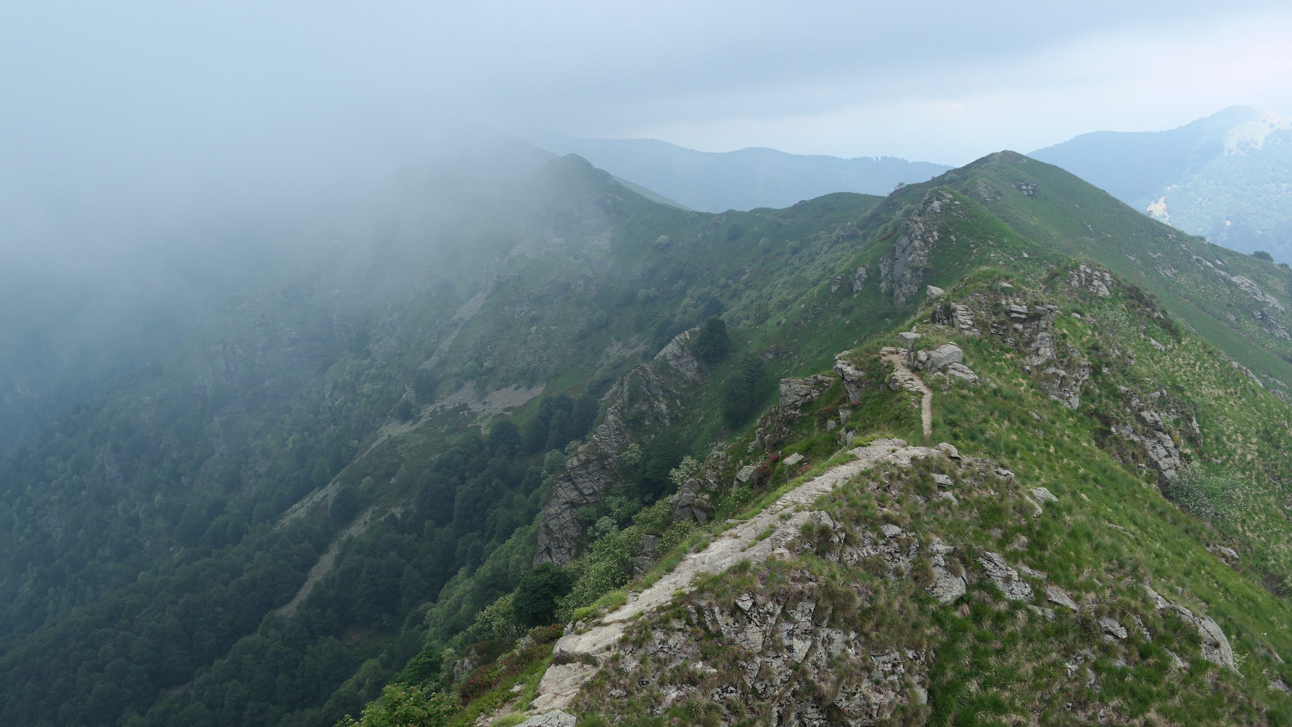 Monte Tamaro to Monte Lema - mountain paths