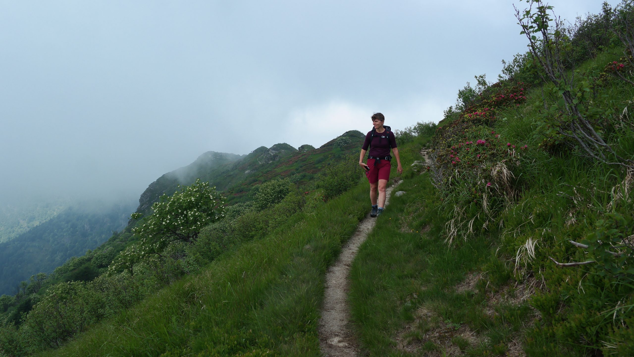 Monte Tamaro to Monte Lema - mountain paths